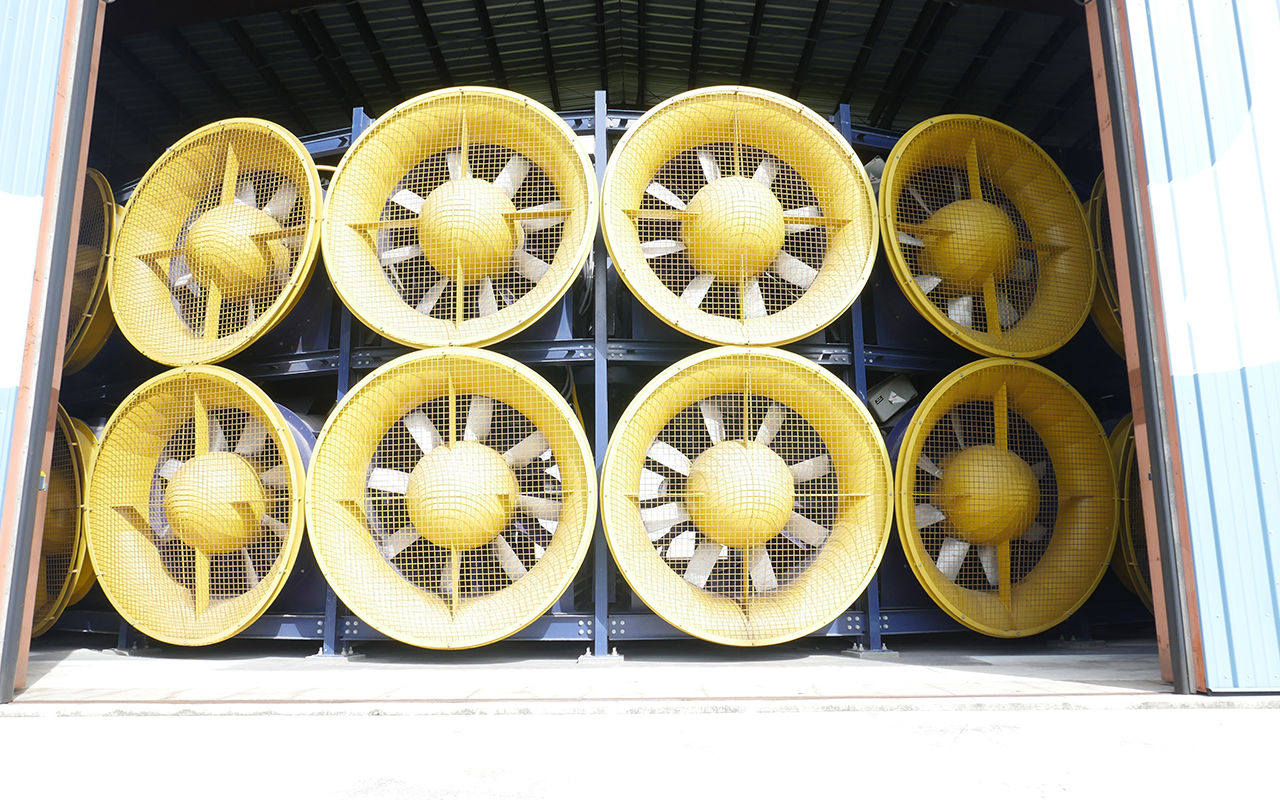 Outdoor Shades and Windy Conditions - Draper, Inc. Blog